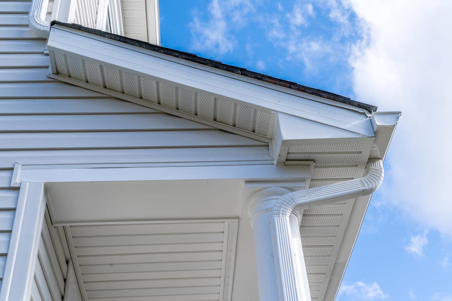 Soffit and Fascia | Seamless Gutters | Tampa, FL
